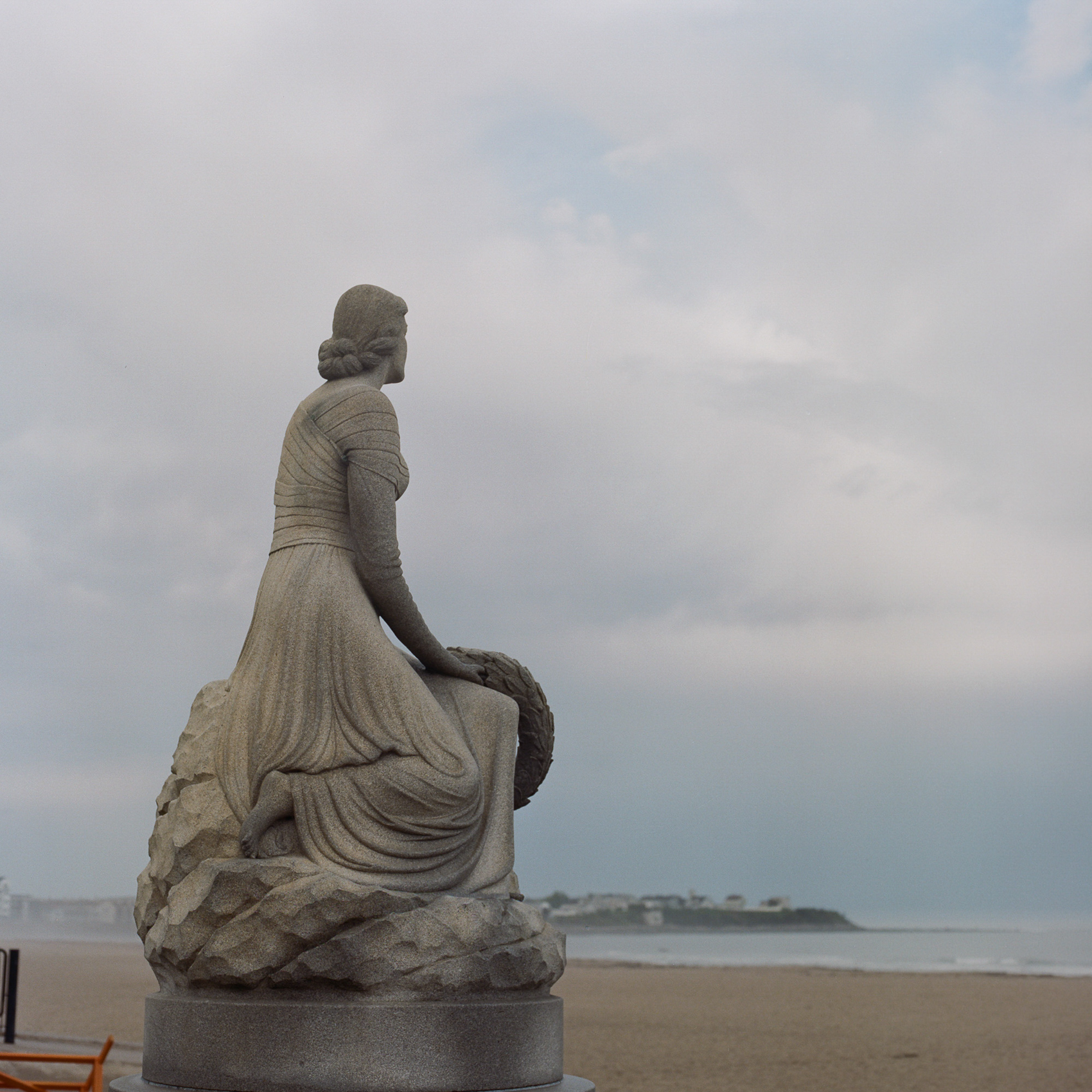 Mari Amor For Newburyport Bank - Workbook Weekly